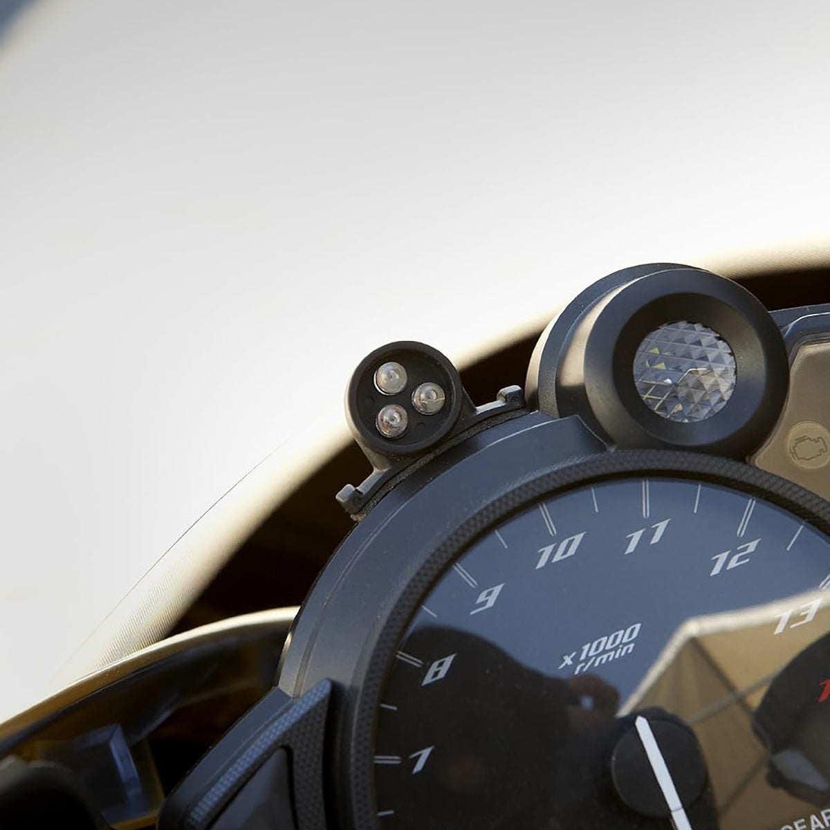 ADAPTIV TPX Wired Visual Alert – Motomox